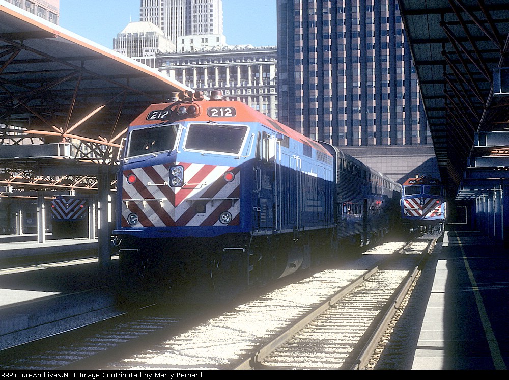 Metra 212 and 206 in LaSalle Street Station